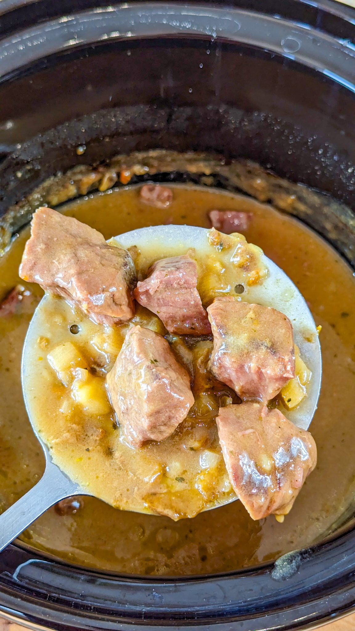 Easy Crockpot Beef Tips with Gravy - Home Chef World