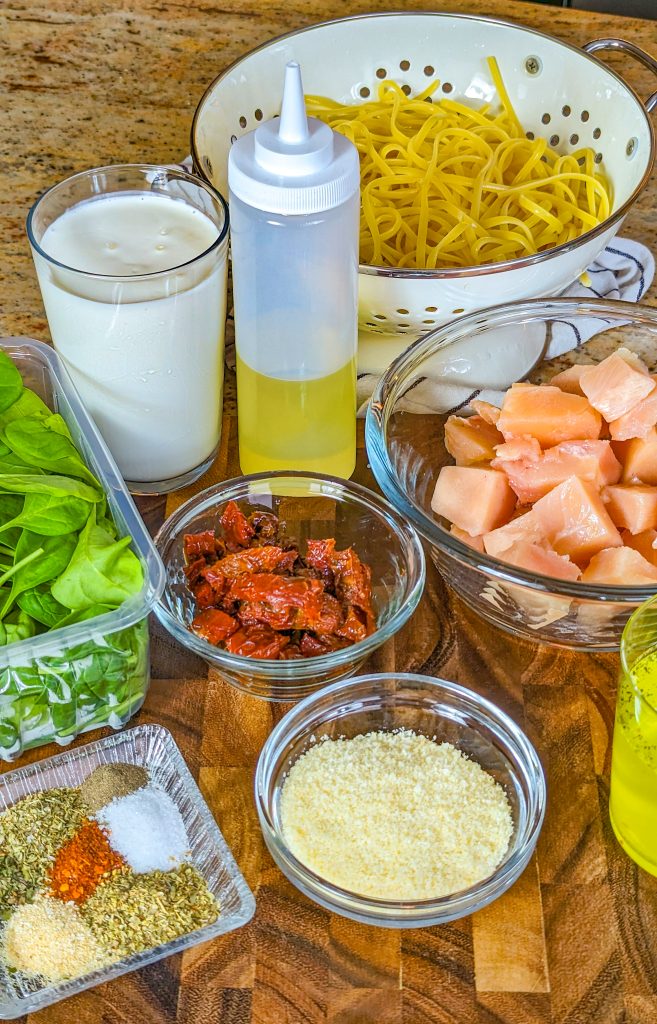 Tuscan Chicken Pasta - Home Chef World