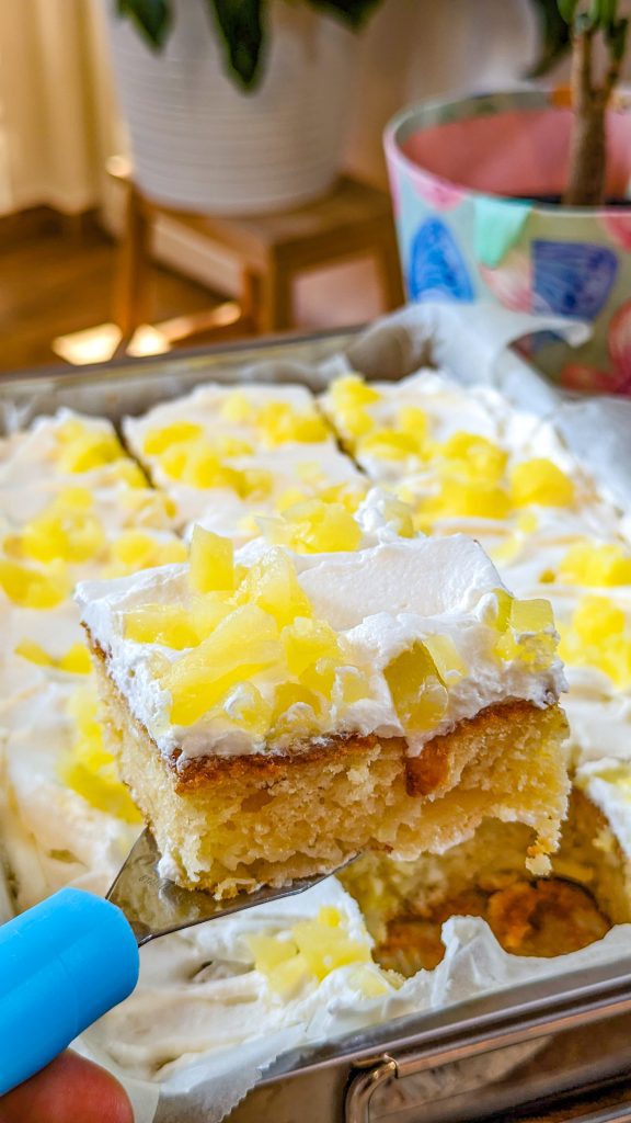 Pineapple Sunshine Cake - Home Chef World